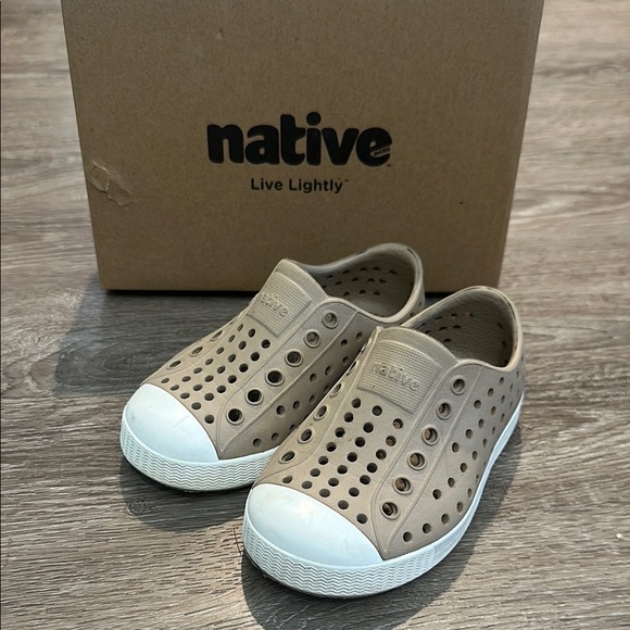 Native Shoes | Shoes | Tan Natives | Poshmark